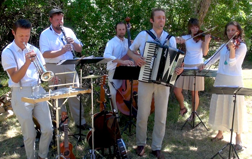 St. Bohème: Award-Winning French Music / French Folk Music