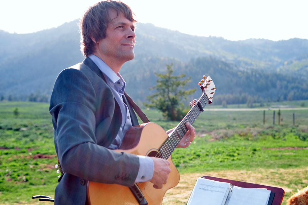 Austin Weyand! Amazing Guitarist! Making Weddings Memorable!
