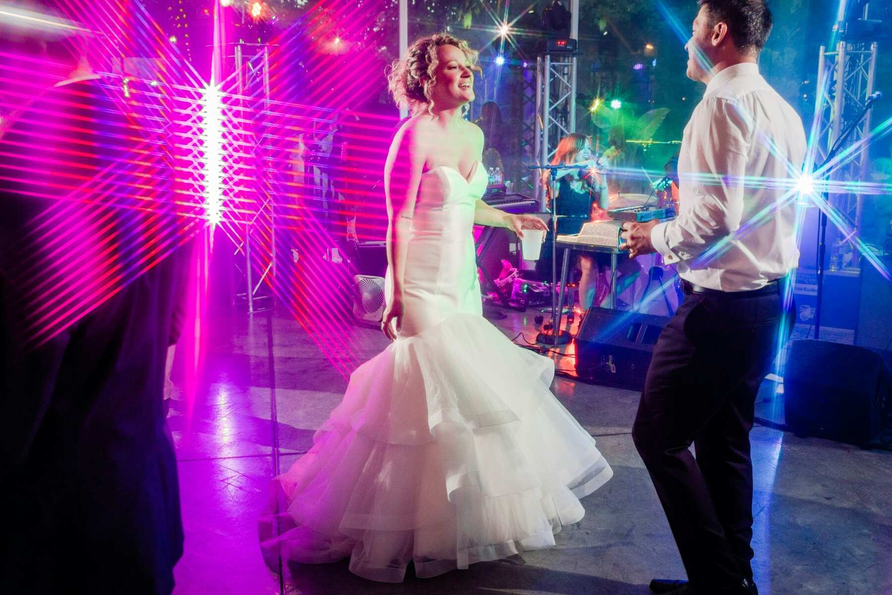 Outdoor Weddings and Live Bands: Common Pitfalls and Solutions